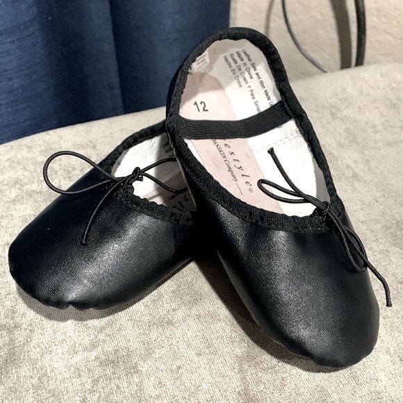 Danskin | Shoes | Danskin Freestyle Girls Ballet Dance | Poshmark